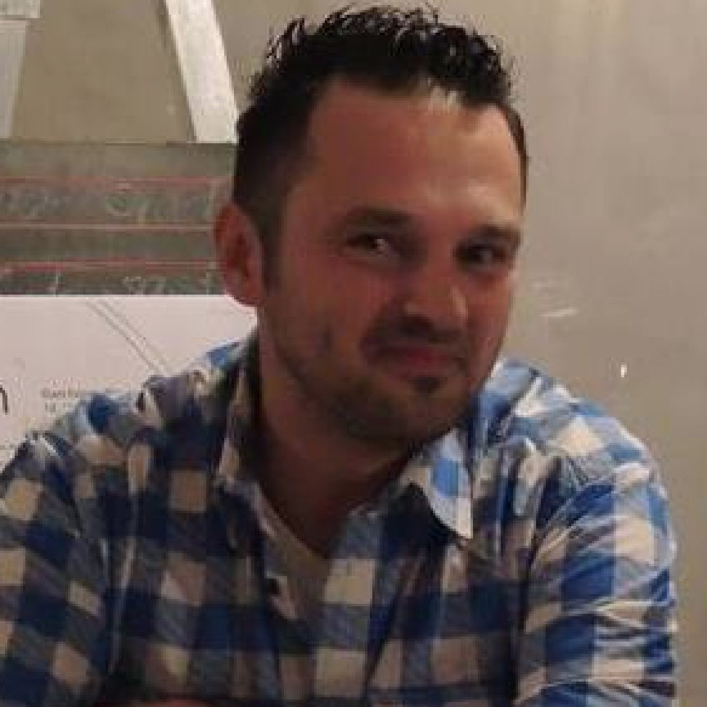 Ivan Rasic - Webdesigner - Makarska Beaches | XING