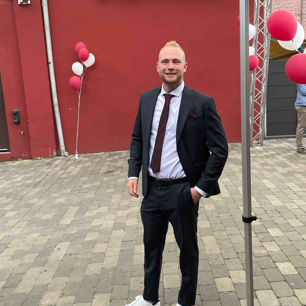 Robin Schröder - Technischer Spezialist - Deutsche Telekom Außendienst ...