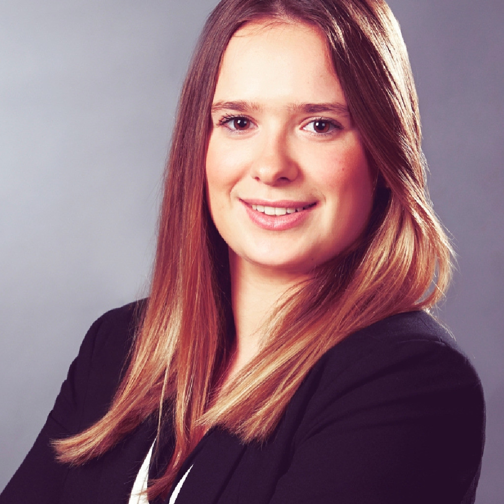 Lisa Hofbauer - Planer Informationsprozesse SAP - Audi Planung GmbH | XING