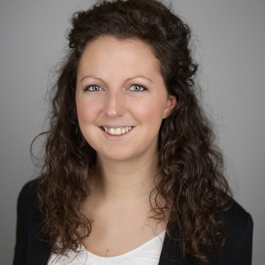 Nadine Erhard - Projektleiterin im Baumanagement - ALTE LEIPZIGER ...