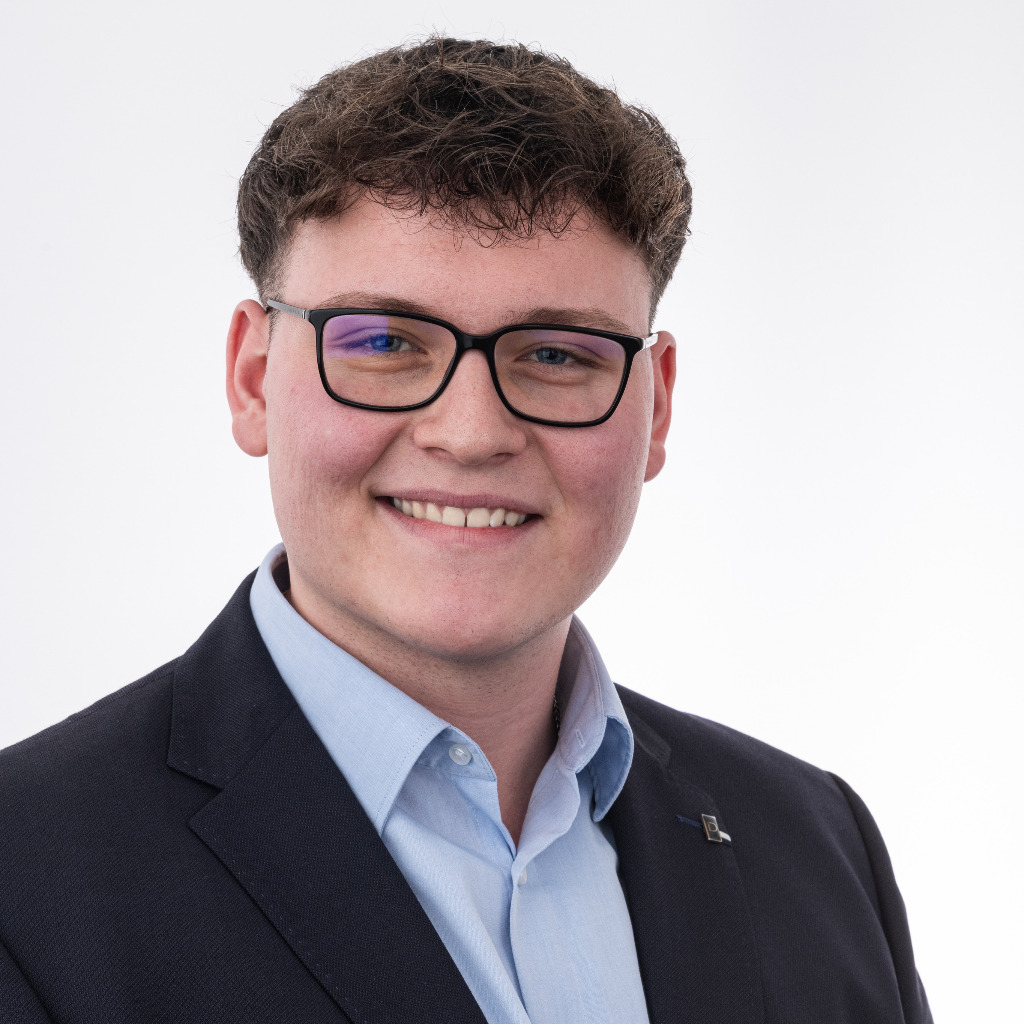 Alexander Korb - Vertriebsassistent - Toyota Material Handling ...