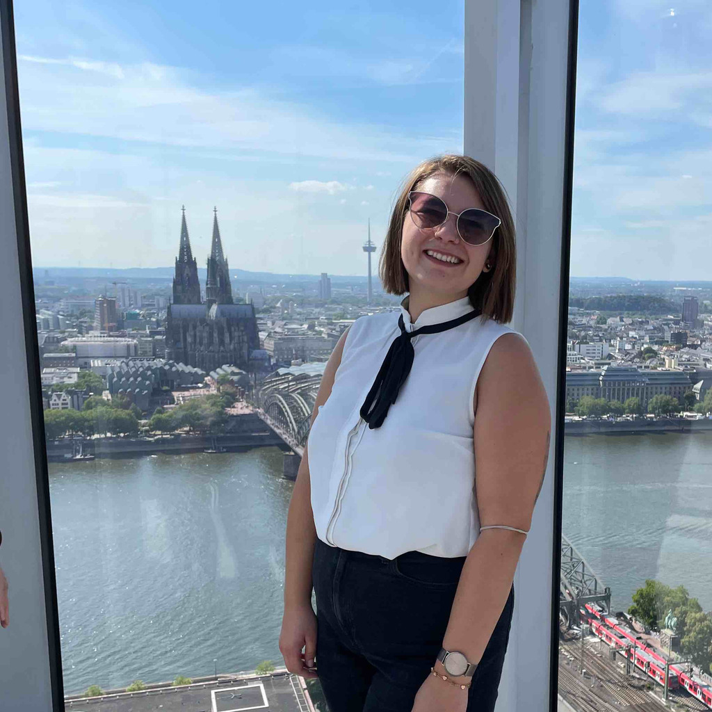 Jule Postert - Ausbilderin - Friedhelm Schaffrath GmbH & Co. KG | XING