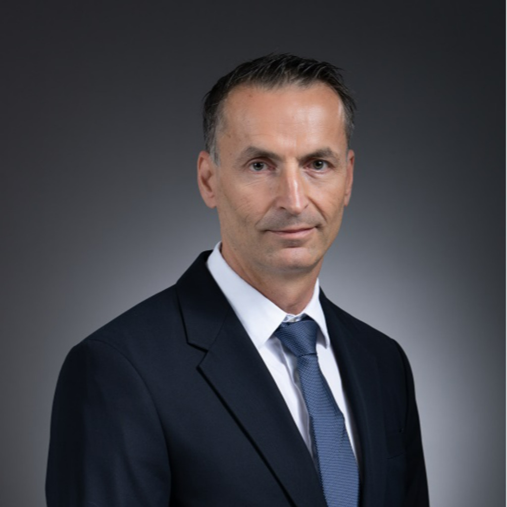 Christian Pansinger - Liaison Manager / PM Expat Magna Steyr US - Magna ...