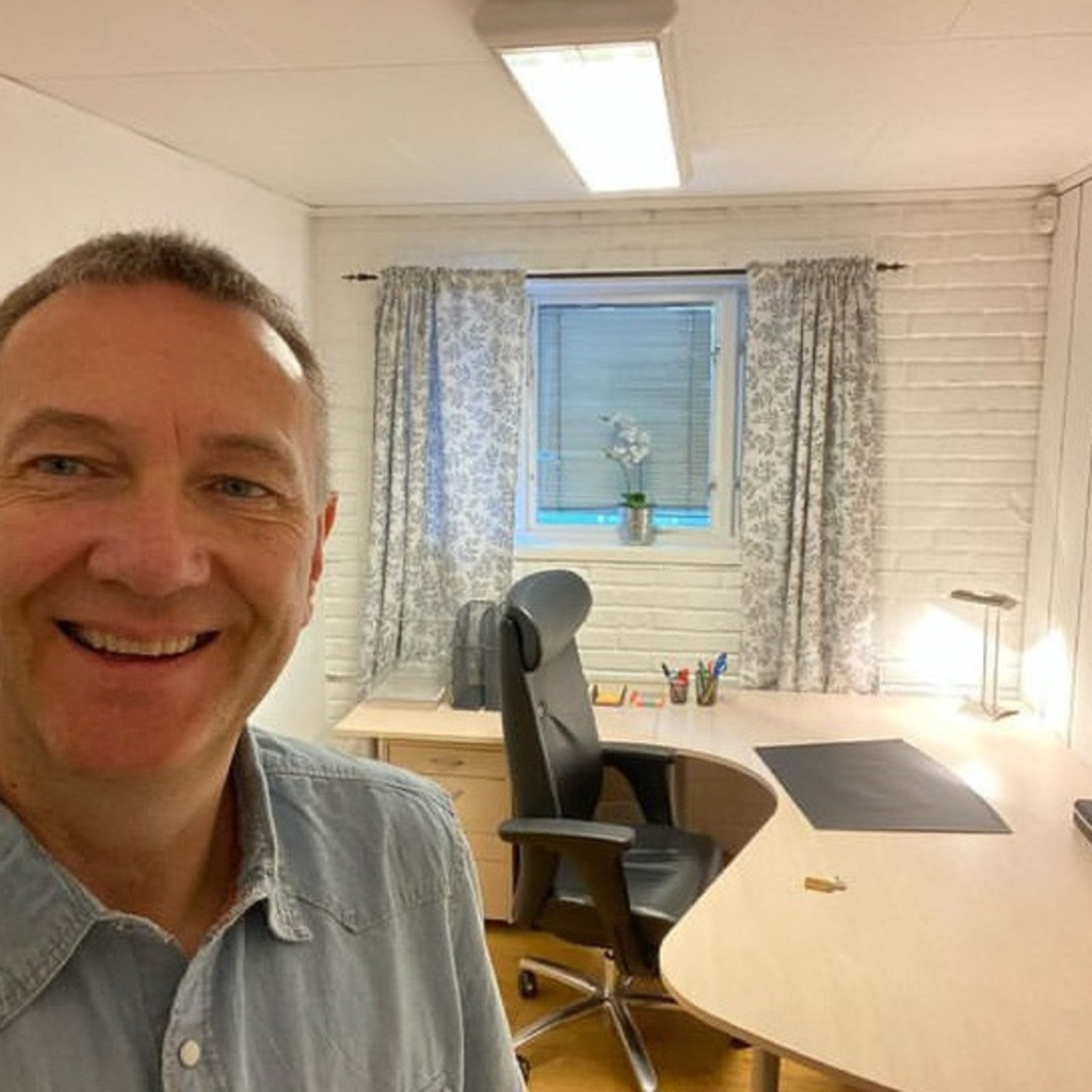 Gary Skillings - Director of Sales Operations - Smith & nephew | XING