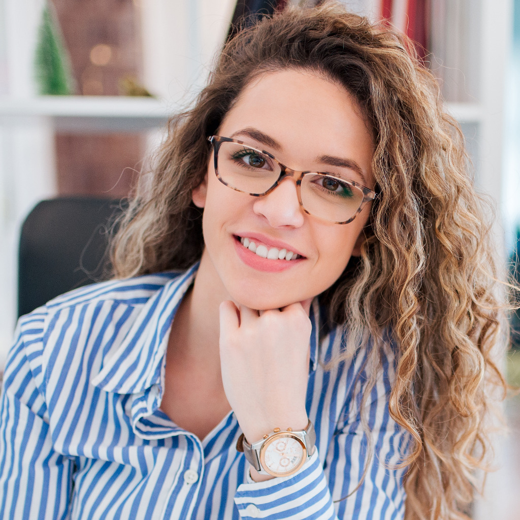 Lisa Morena's Instagram, Twitter & Facebook on IDCrawl