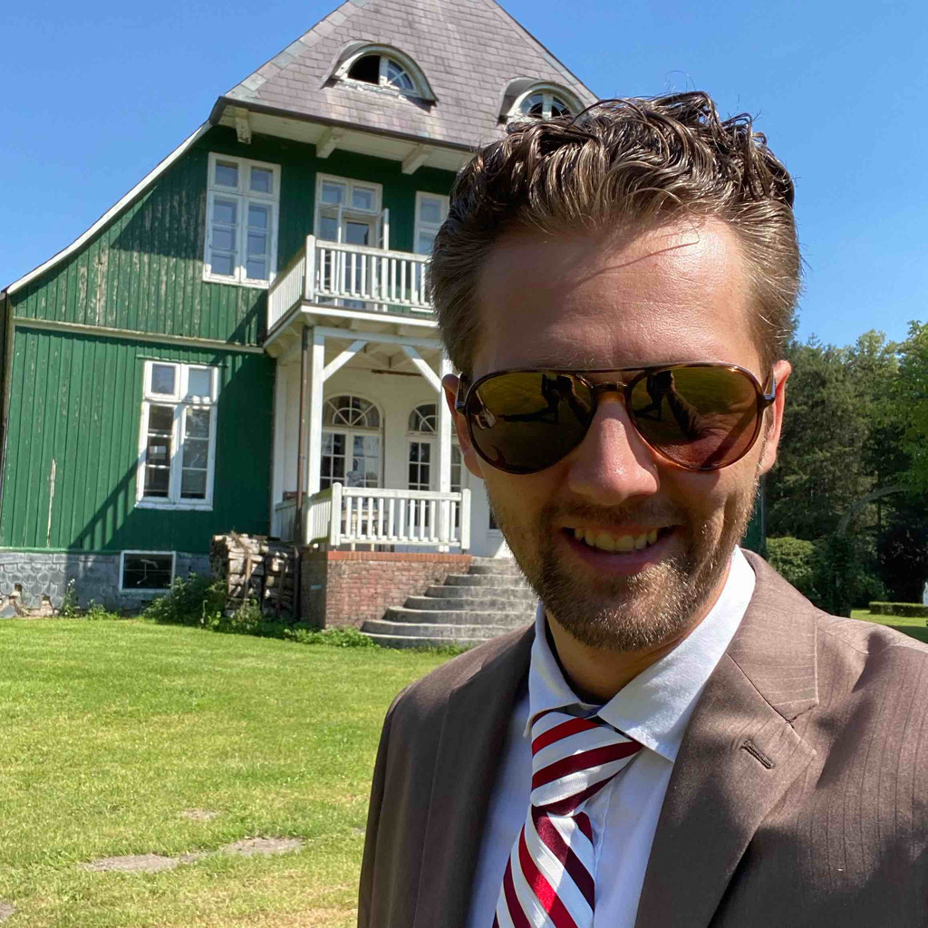 Daniel Geißler - Business Development Manager - Seabridge Transport ...