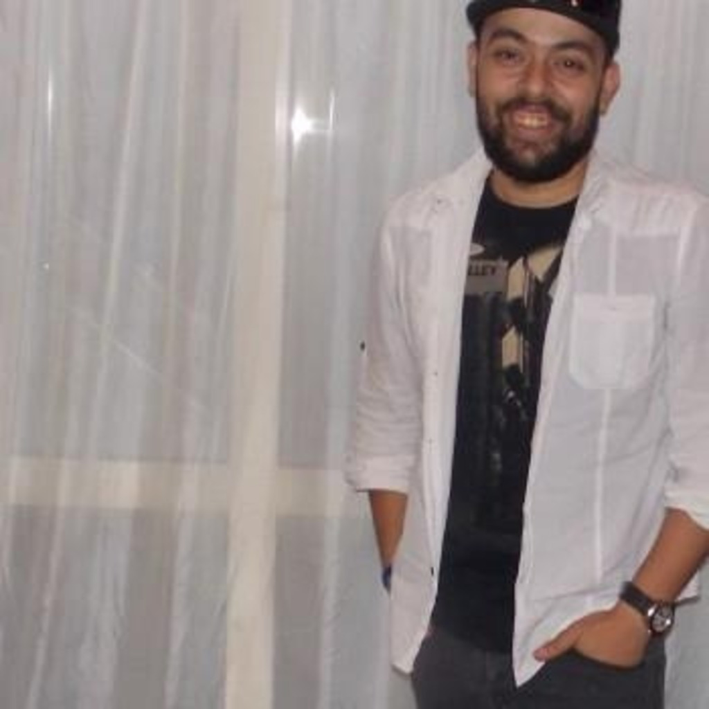 mahmoud shawky - Mitarbeiter Visual Merchandising - activ aboua alaa | XING