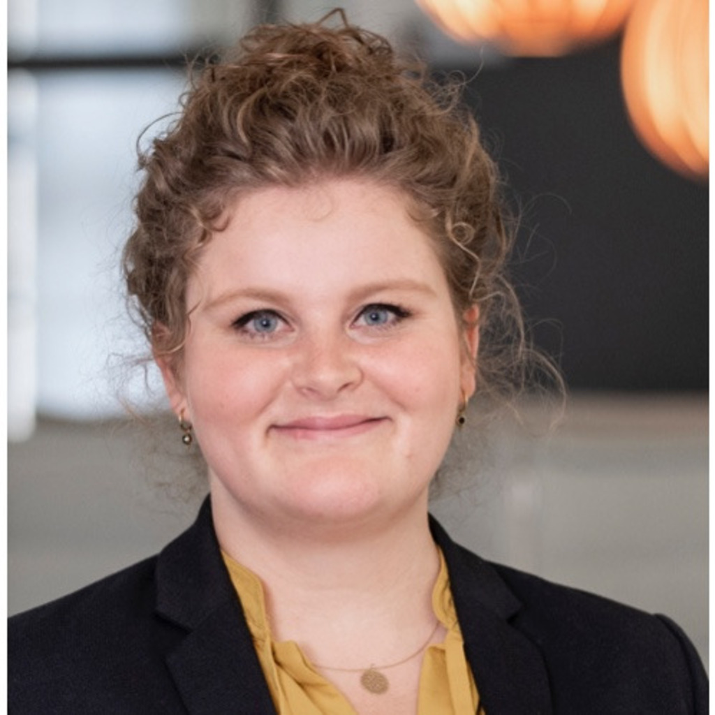 Christina Berner - Manager Finance & Accounting - OptiMedis AG | XING