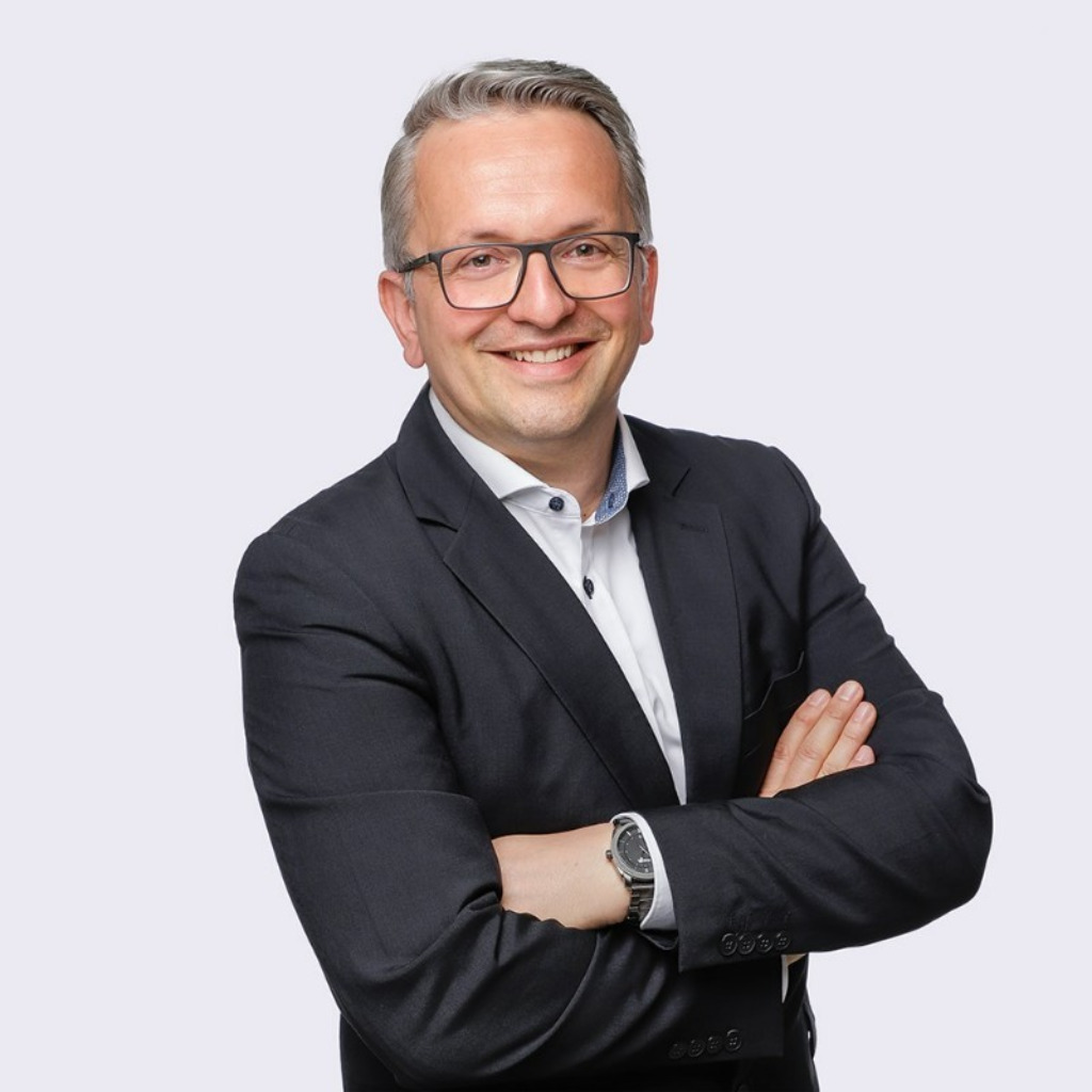 Tobias Stenzel - Director - Mercuri Urval GmbH | XING