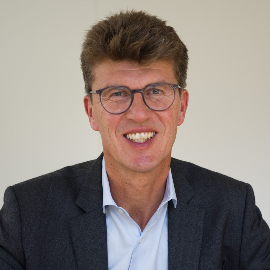 Dr. Dirk Lammerskötter - Geschäftsführer / Managing Director - Elbe Financial Solutions GmbH | XING