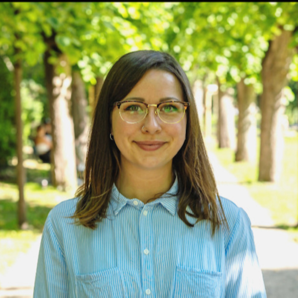 Alexandra Pieper - Mitarbeiter Qualitätssicherung - NVL B.V. & Co. KG ...