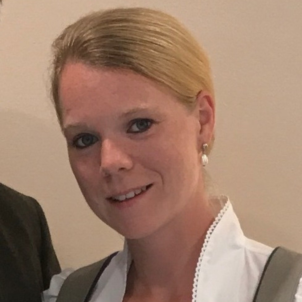 Julia Sax's Instagram, Twitter & Facebook on IDCrawl