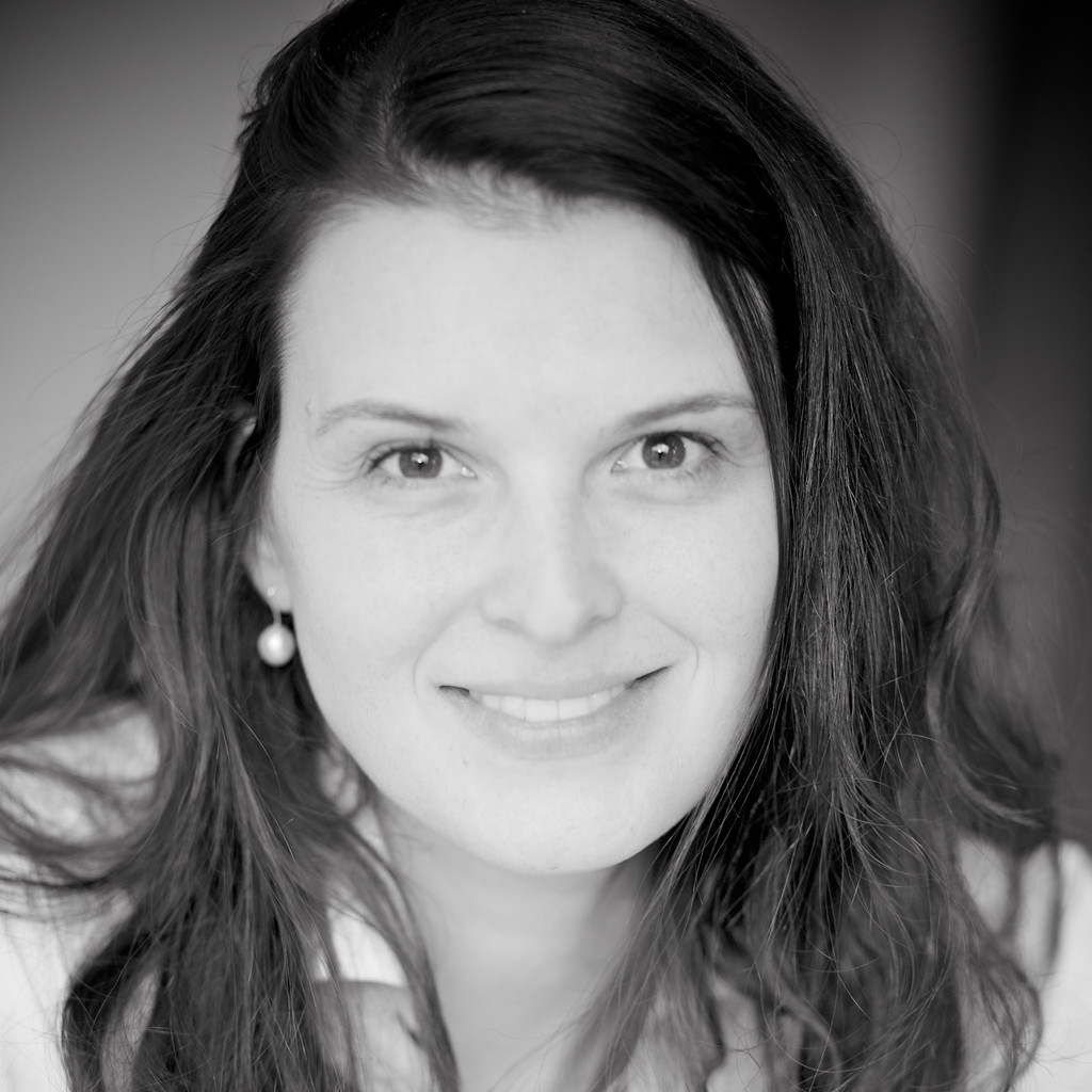 Laura Dimaiuta - online project manager - Avanquest Software | XING