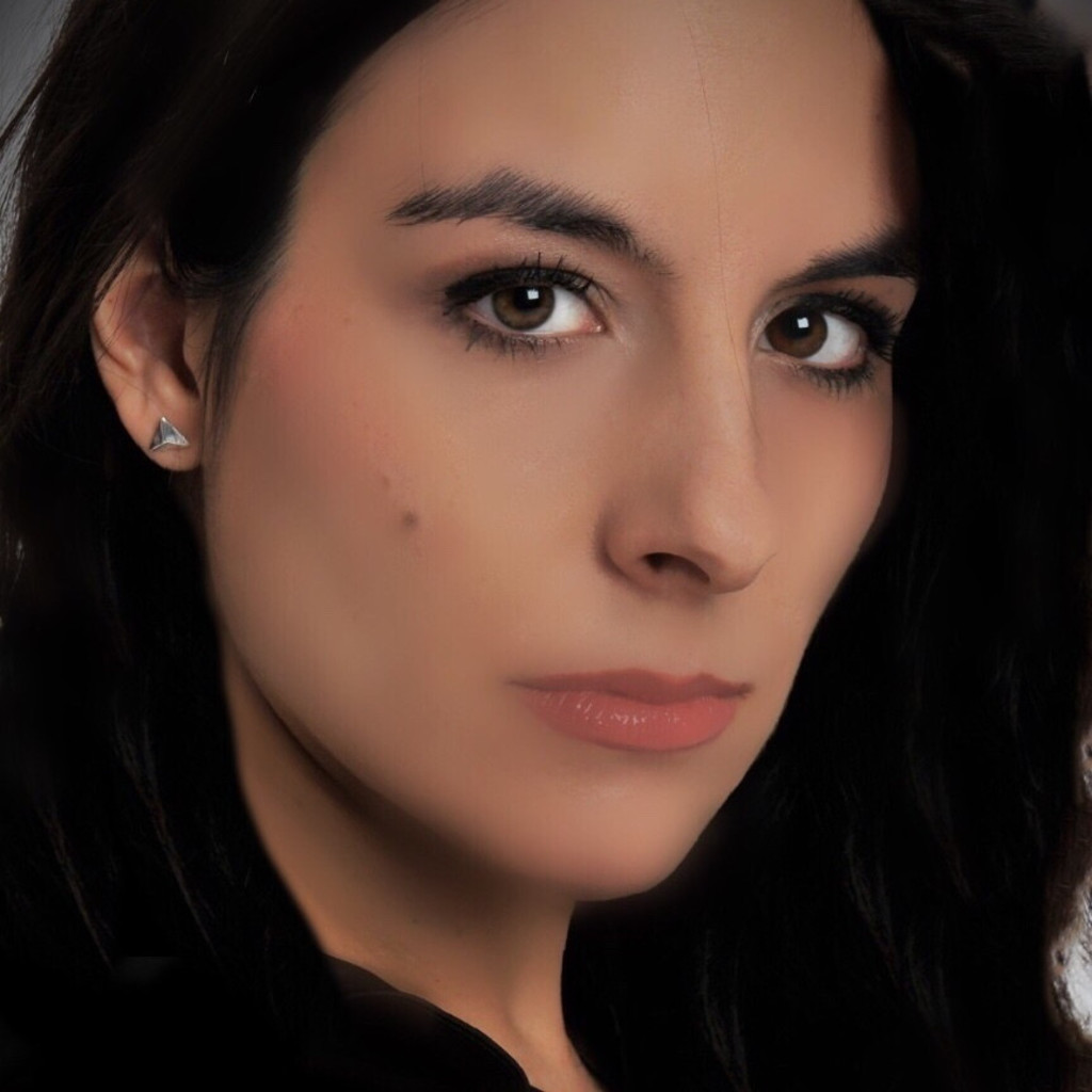 Deborah Simone - Packaging Technologist Packaging Innovations - Capri ...