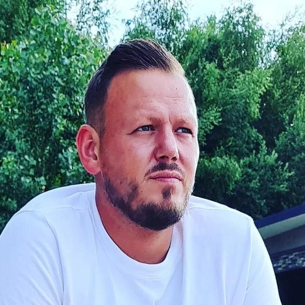 Kim Walther - maschinen & Anlagenführer - kerpendatacom | XING