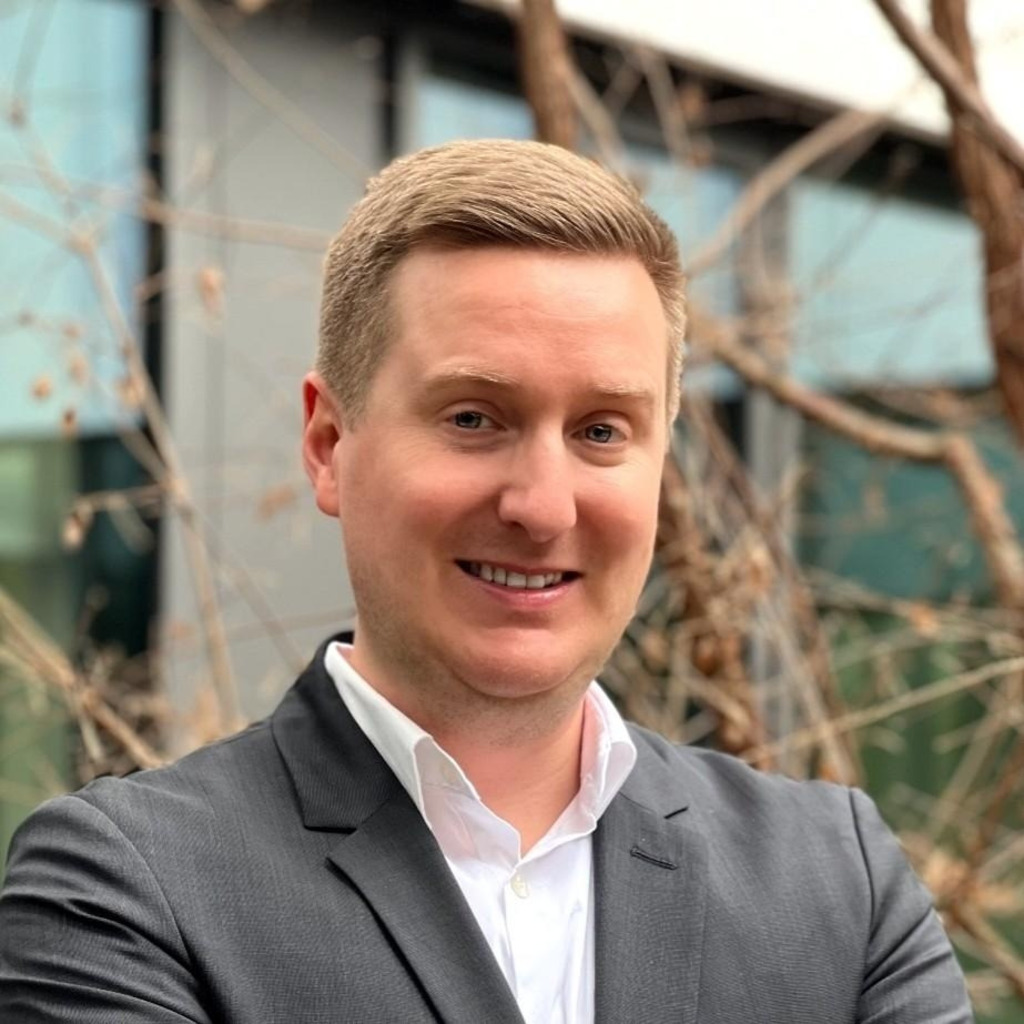 David Kasper - Sales Management - FOM Hochschule für Oekonomie und ...