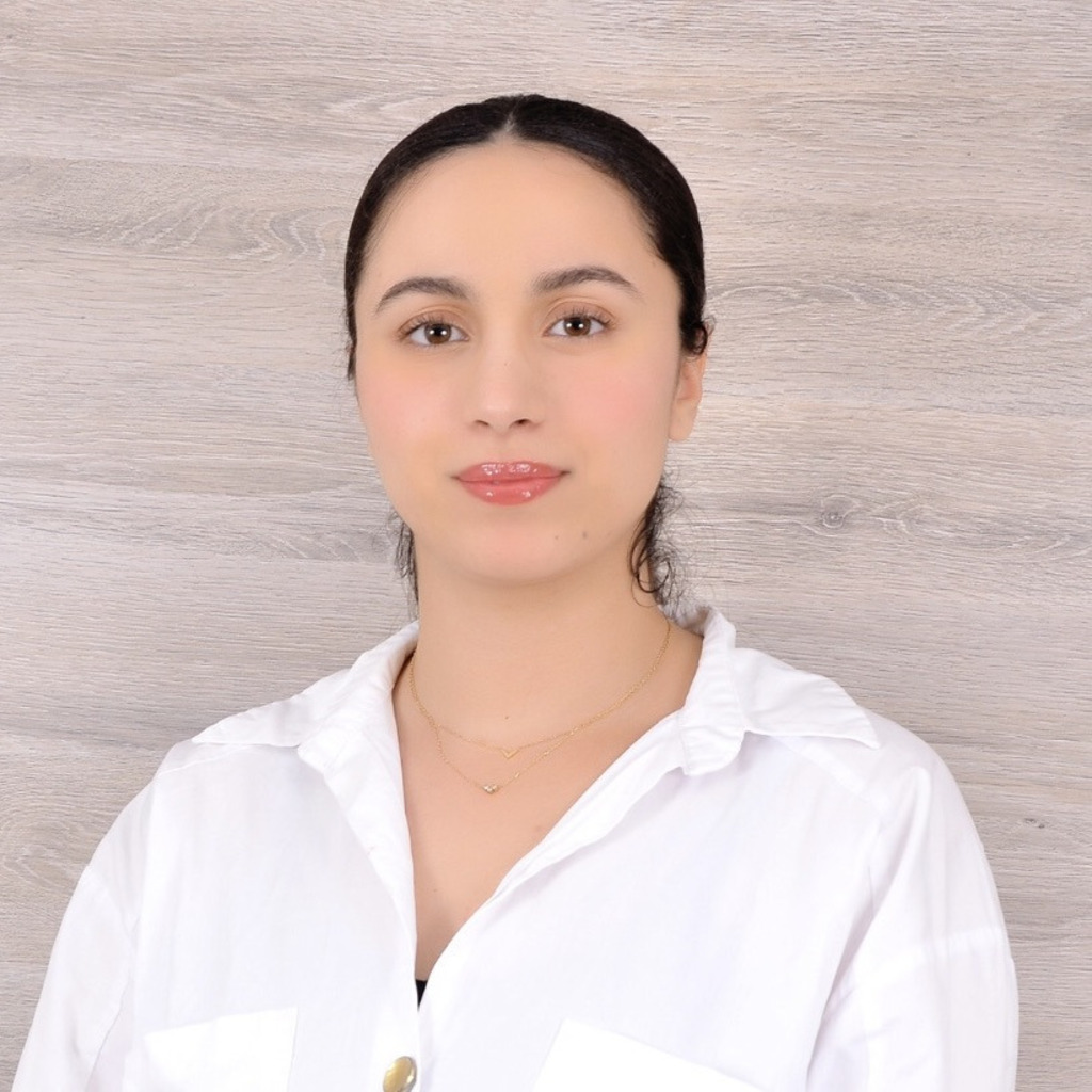 Aziza Chakir - Verkäuferin - Stadtbäckerei Schacht | XING