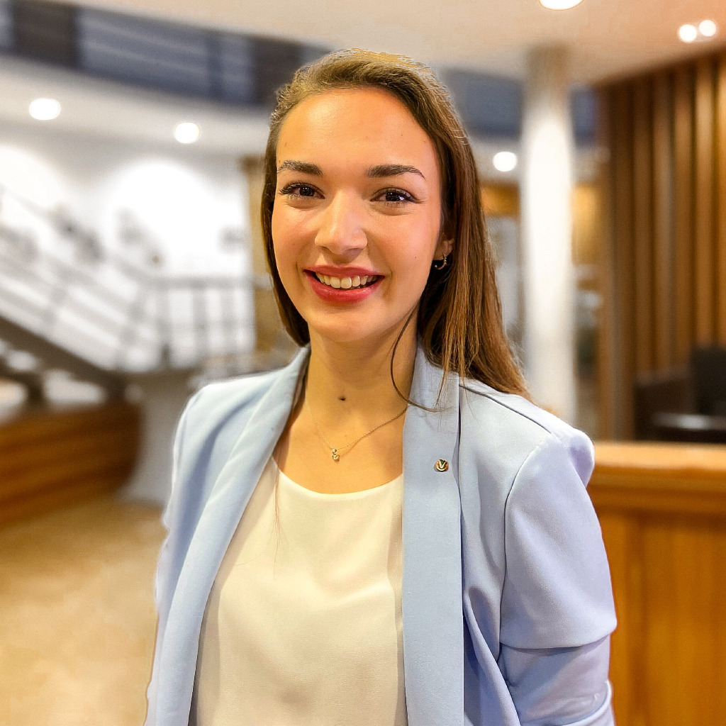 Sarah Pohl - Assistentin der Geschäftsleitung - ANNOVATIS Finanzberatung GmbH | XING