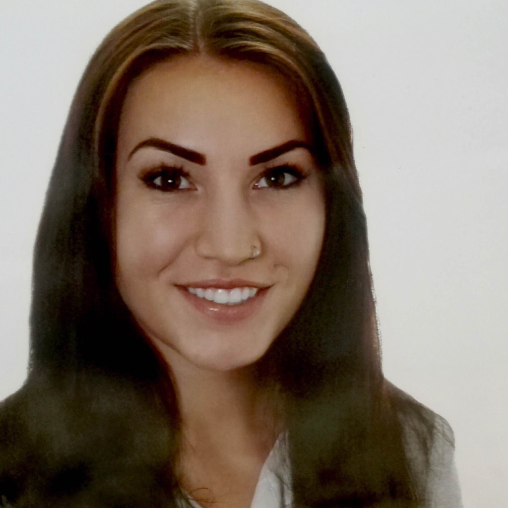 Jessica Lauer - Stellvertretende Marktleiterin - Scheck, In-Einkaufs ...