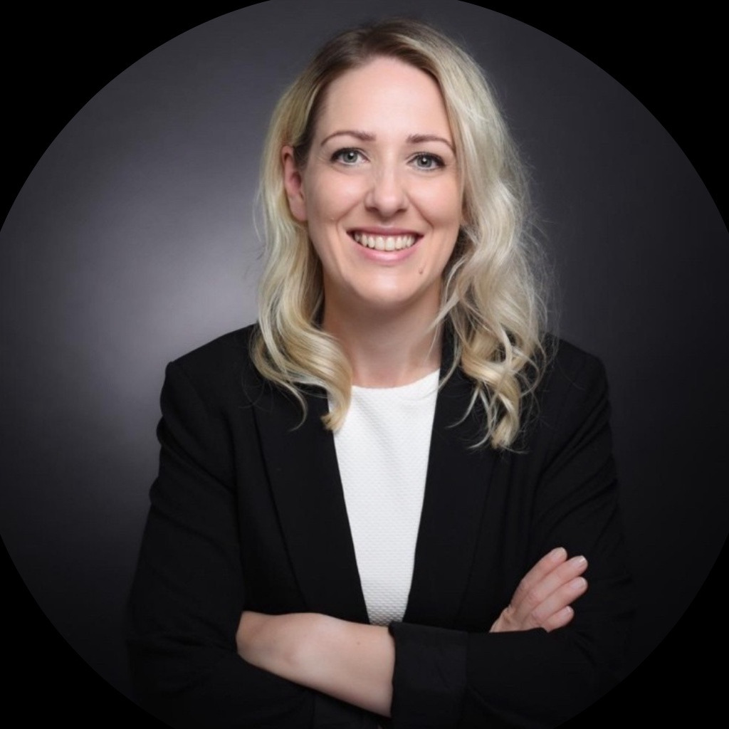 Julia Grun - Single Contract Manager - CCN Insurance Services AG | XING