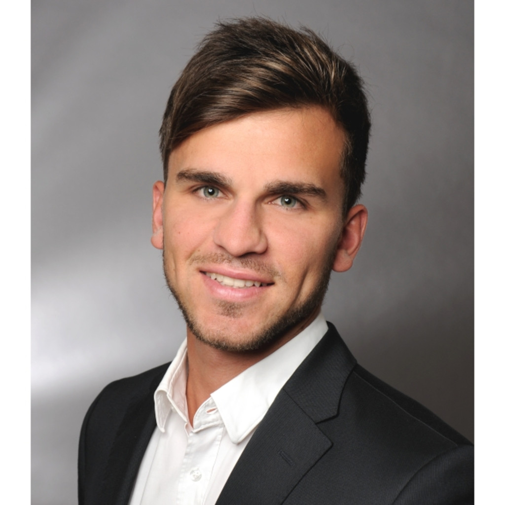 Simon Huber - BWL - Ludwig-Maximilians-Universität München | XING