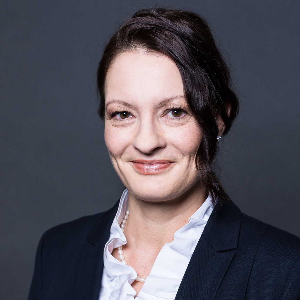 Jessica Menger - Rechtsanwältin, Fachanwältin für Familienrecht - Lang ...