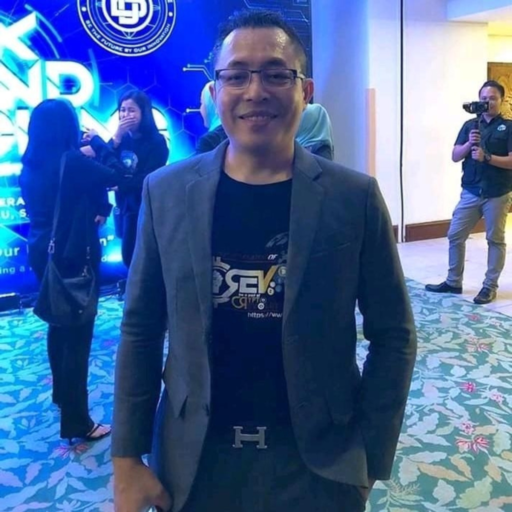 Michael Elianto - Chief Executive Officer (CEO) - De Elianto | XING