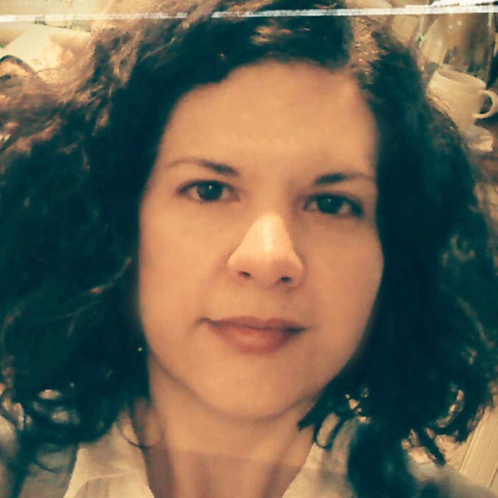 Lisa Mendes's Instagram, Twitter & Facebook on IDCrawl