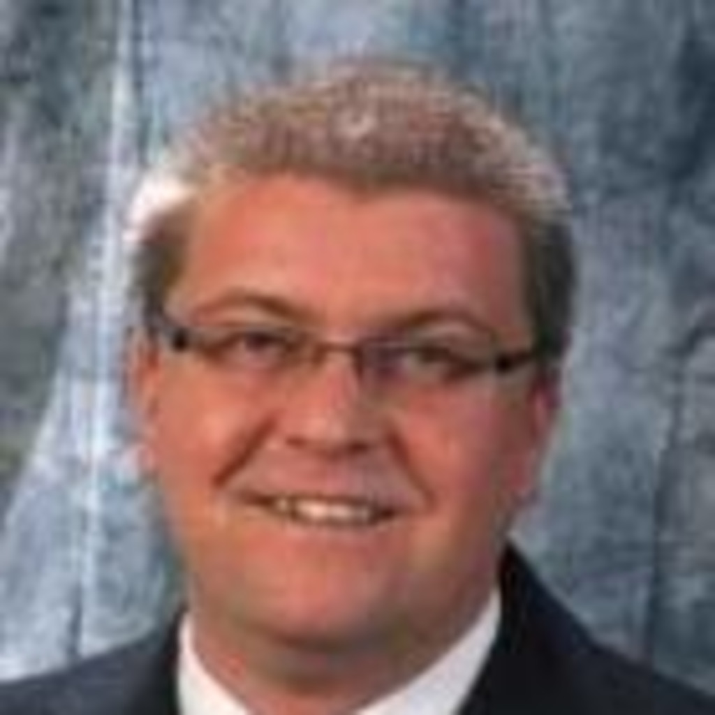 Martin Singer - Firmeneigentümer, Headhunter - Ing. Mag. jur. Singer ...