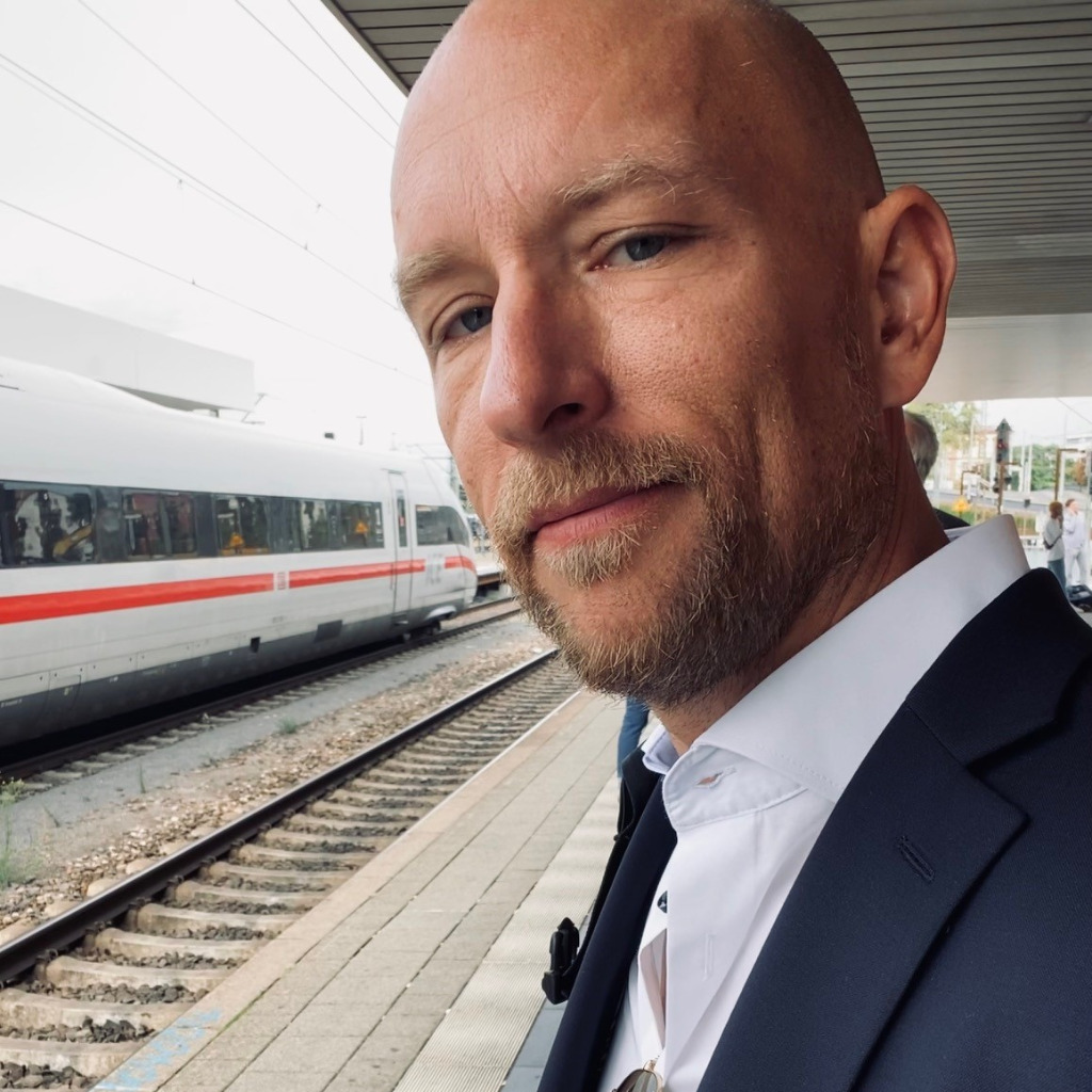 Patrick Saam - Agility Master Einheit Solutions4Stations - DB Systel ...