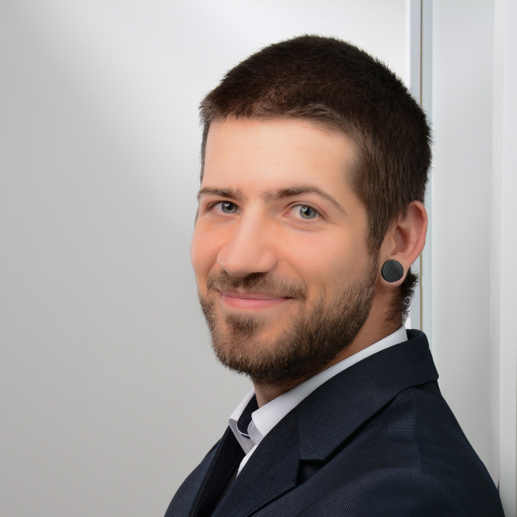 Robert Maier - Amtlich anerkannter Sachverständiger (mT) - TÜV SÜD Auto ...