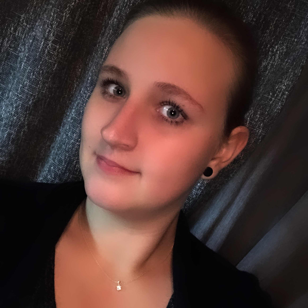 Jessica Weigel's Instagram, Twitter & Facebook on IDCrawl