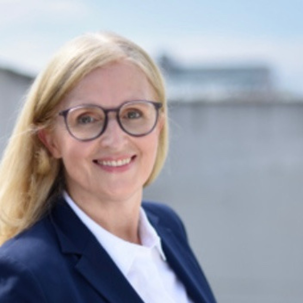 Andrea Vieth - Country Director Germany - Topcon Europe Medical B.V ...