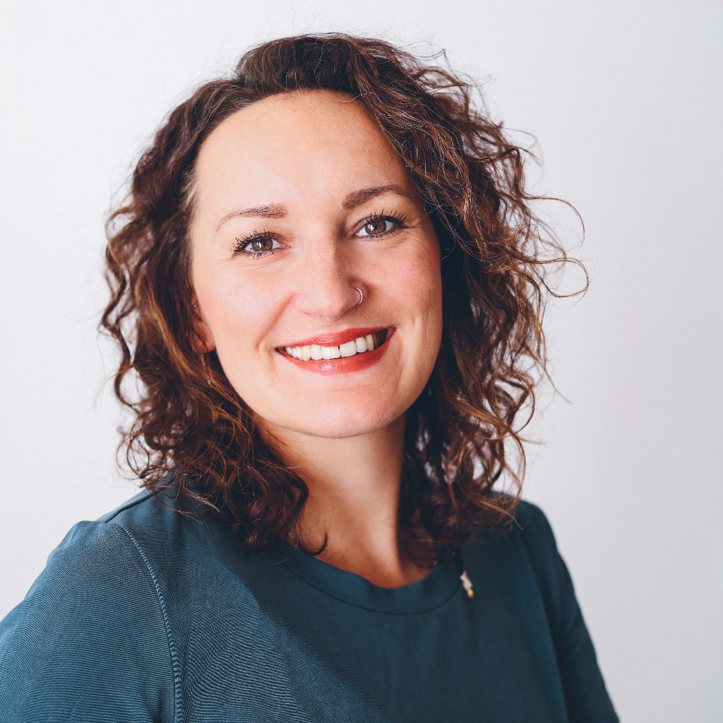 Anne Bonsack - Video / Foto / Voice - Anne Bonsack | XING