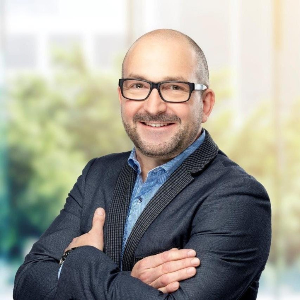 Thomas Waller - Head Group Contract Manufacturing - Emmi Gruppe | XING