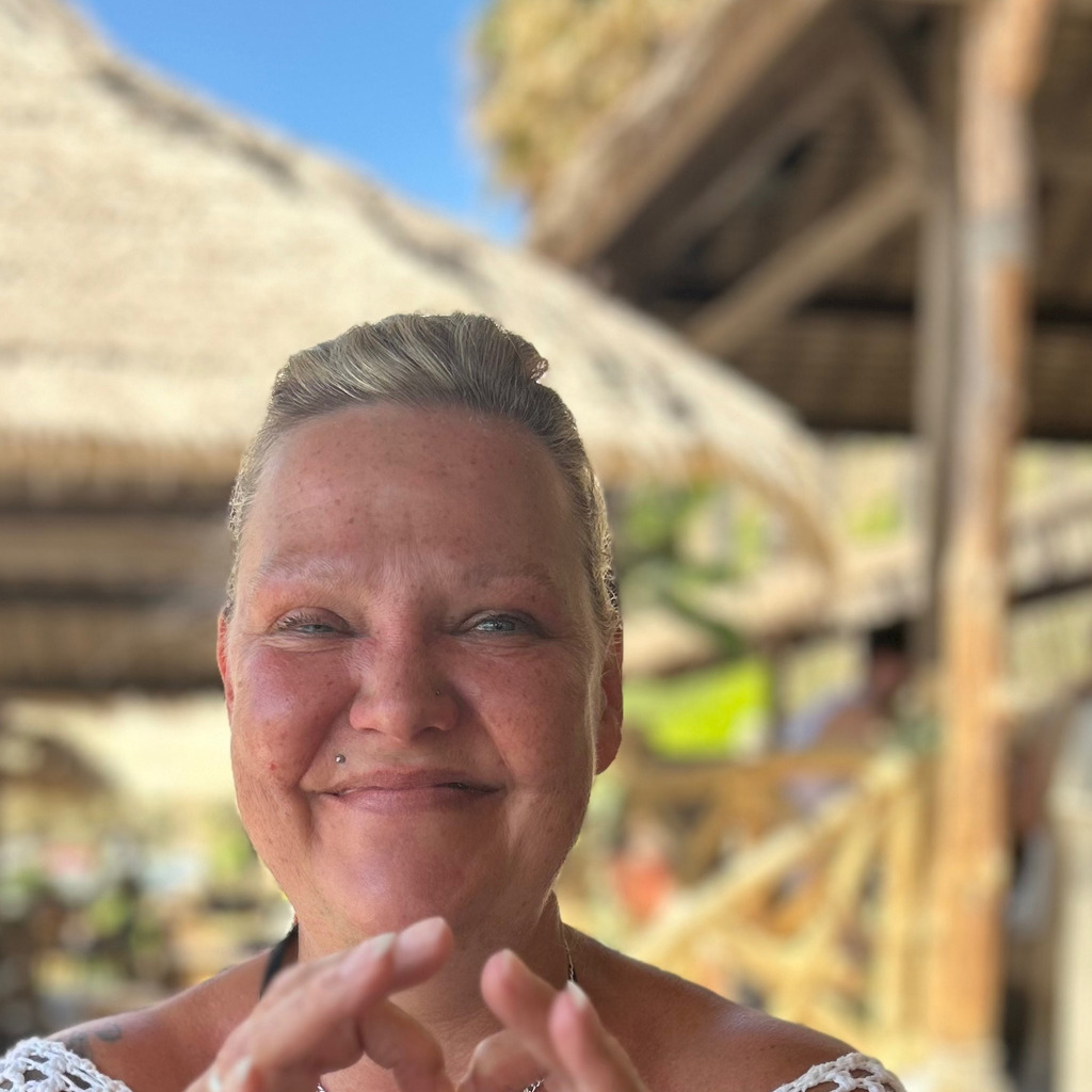 Bianka Ganswindt - Stationhilfe im Krankenhaus - Johannesstift Diakonie ...