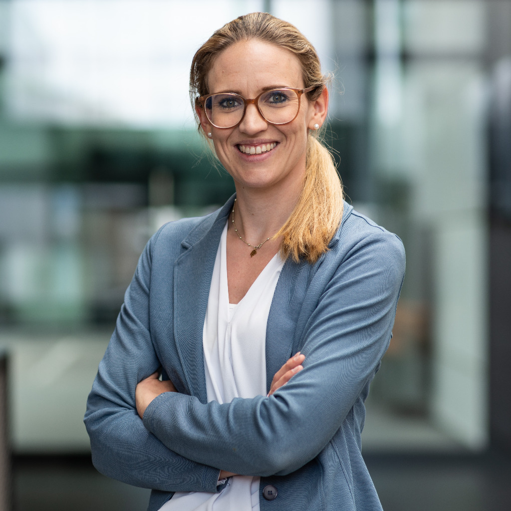 Lisa Probst - Head of Sales Processes and Systems - TRUMPF GmbH + Co ...