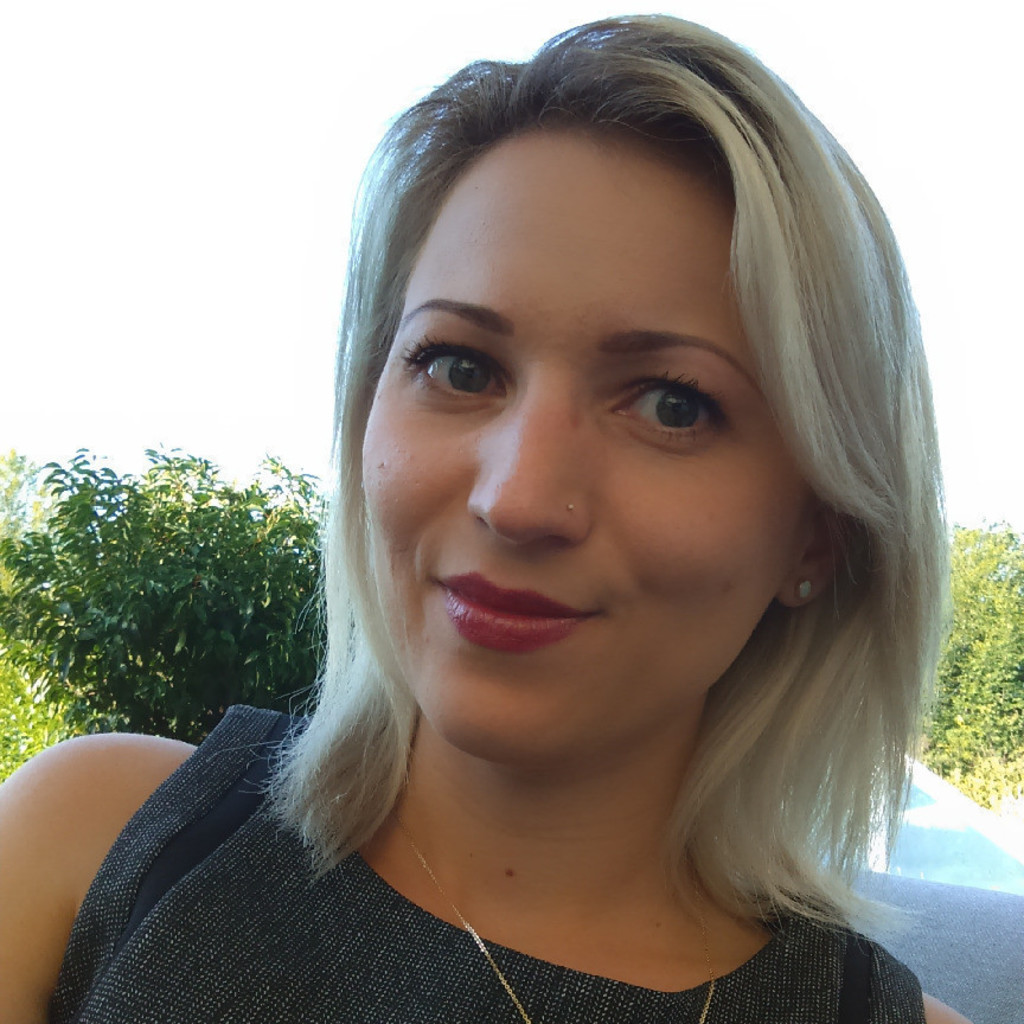 Martin Hefner's Instagram, Twitter & Facebook on IDCrawl