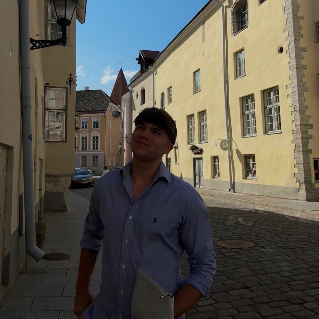 Felix Leibold - Industriekaufmann - ZAGRO Bahn- und Baumaschinen GmbH ...