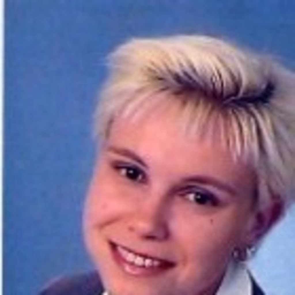 Regina Rauscher - Produktbetreuerin für Medical Devices und ...