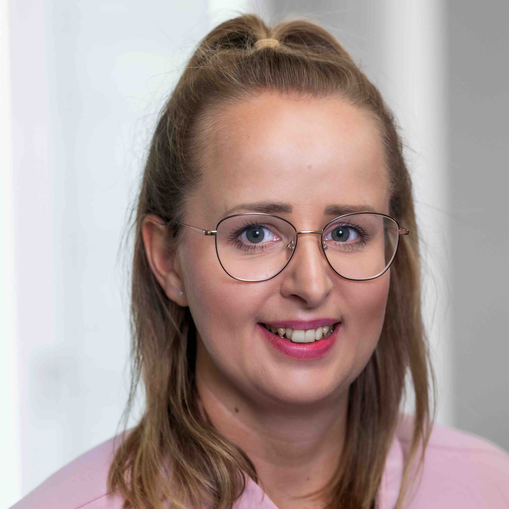 Christina Busch - Kauffrau Einzelhandel - BAUHAUS Deutschland | XING