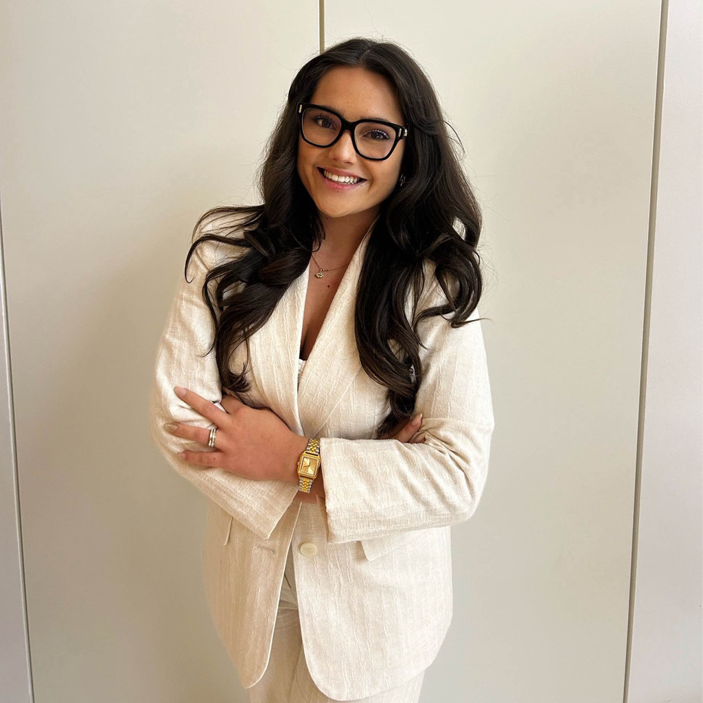 Diana Hubert - Vertriebs-Mitarbeiterin - R+V Versicherung | XING