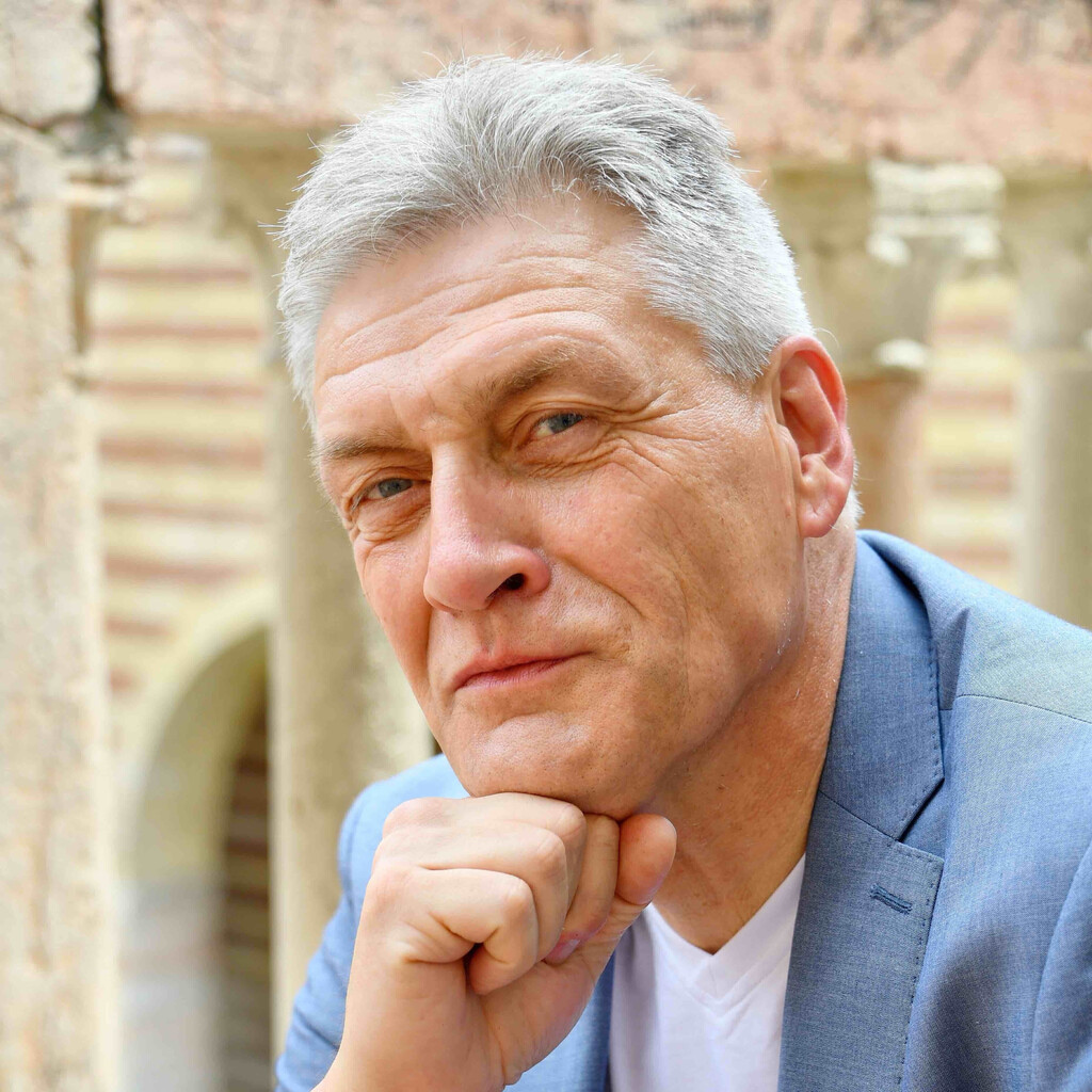 Thomas Stipp - Bereichsleiter Logistik - Schunk Kohlenstofftechnik GmbH ...