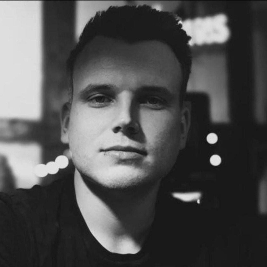 Julian Neuhaus - Field Service Engineer - AEG Power Solutions | XING