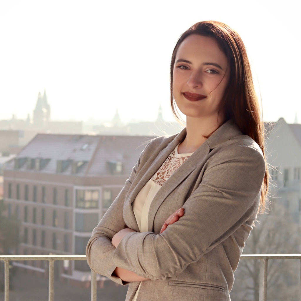 Anna-Maria Wehr - Finanzmaklerin - Deutsche Elternvorsorge | XING