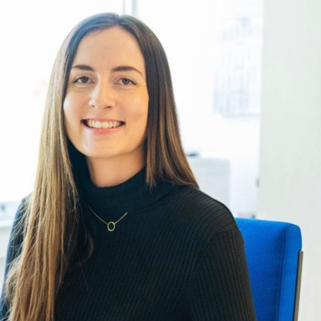 Nina Mielke - Sekretärin - Kanzlei Dr. Strunk und Smania | XING