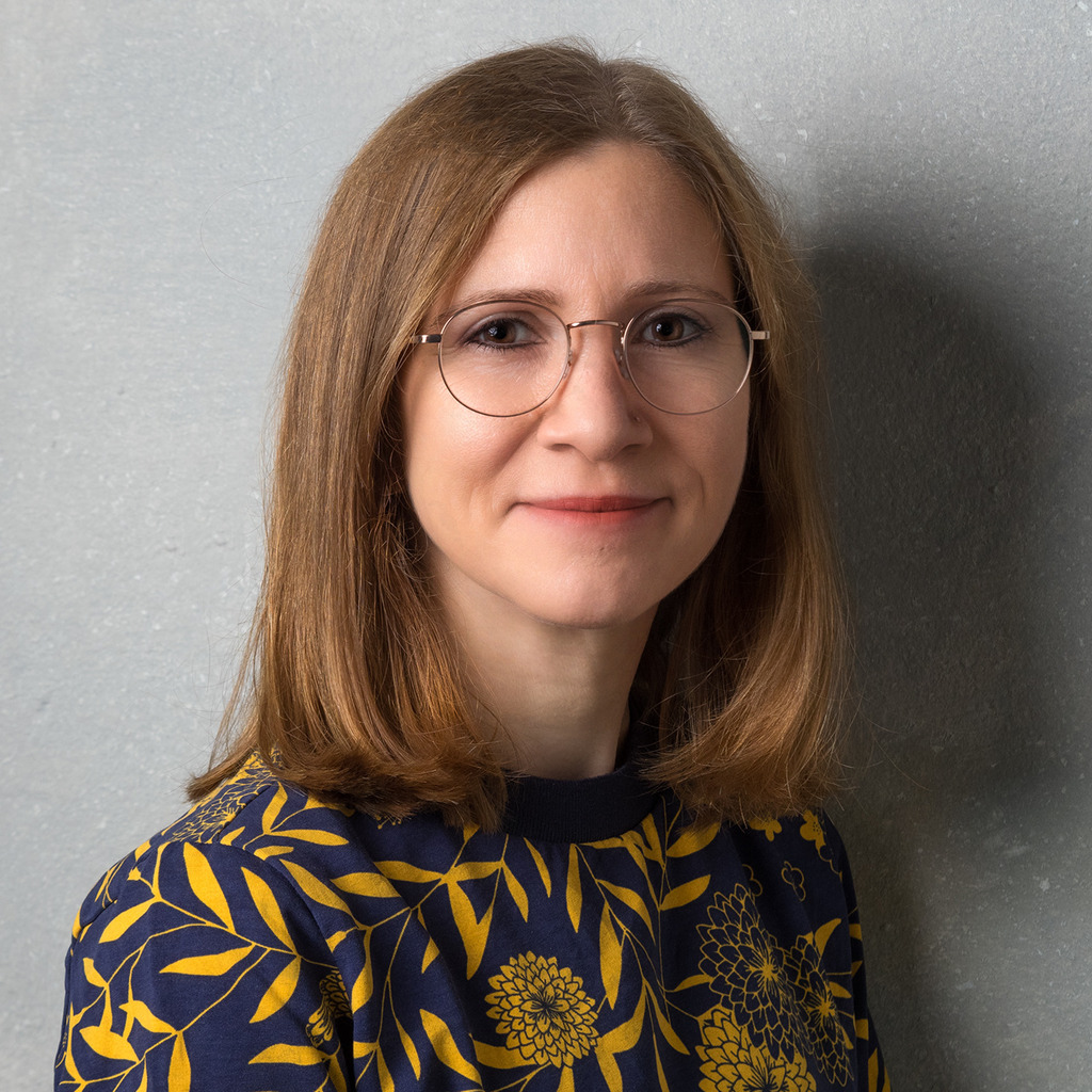 Carina Schmidt - Redakteurin - VRM | XING