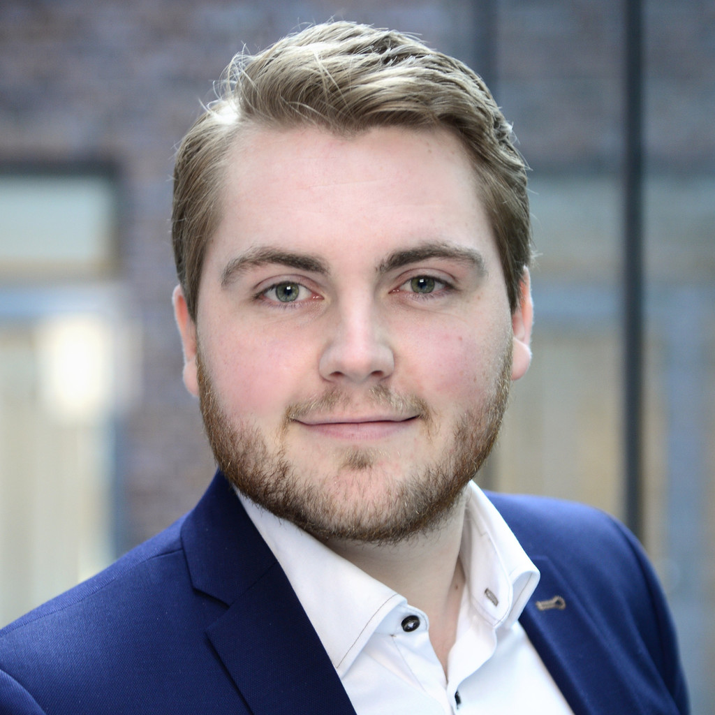 Jordan Ott - Associate Unternehmensentwicklung MVZ - Omnicare Holding ...