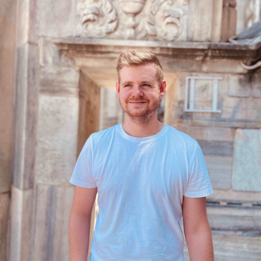 Alexander Weiß - Project Manager Electrical Infrastructur - Reinz ...