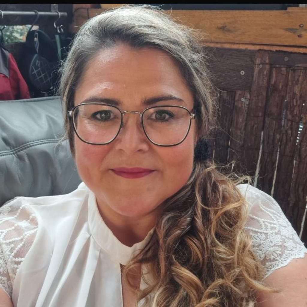 Mandy Peters's Instagram, Twitter & Facebook on IDCrawl